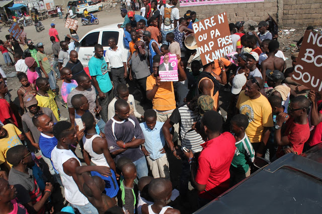 PHTK / Echec : Affrontement entre Tèt Kale dans une manif à Ouanaminthe ...