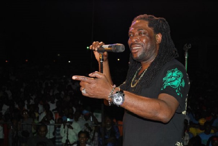 Le chanteur de Mizik Mizik, Eric Charles est mort! - Rezo Nòdwès