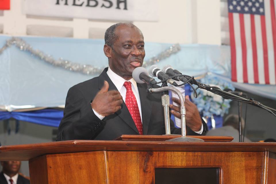 Me Osner Févry | Oui et Non… ! Il existe deux écoles juridiques - Rezo ...