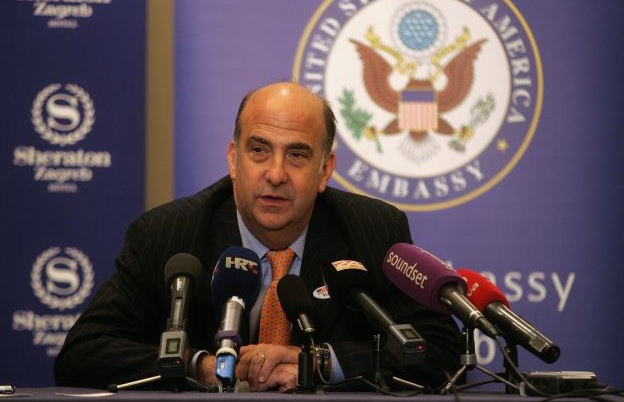 Kenneth Merten: Les USA peuvent choisir de ne pas financer les ...