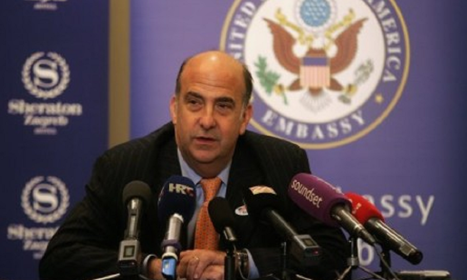 Kenneth Merten à Santo-Domingo : Les USA sous-traitent le dossier d ...