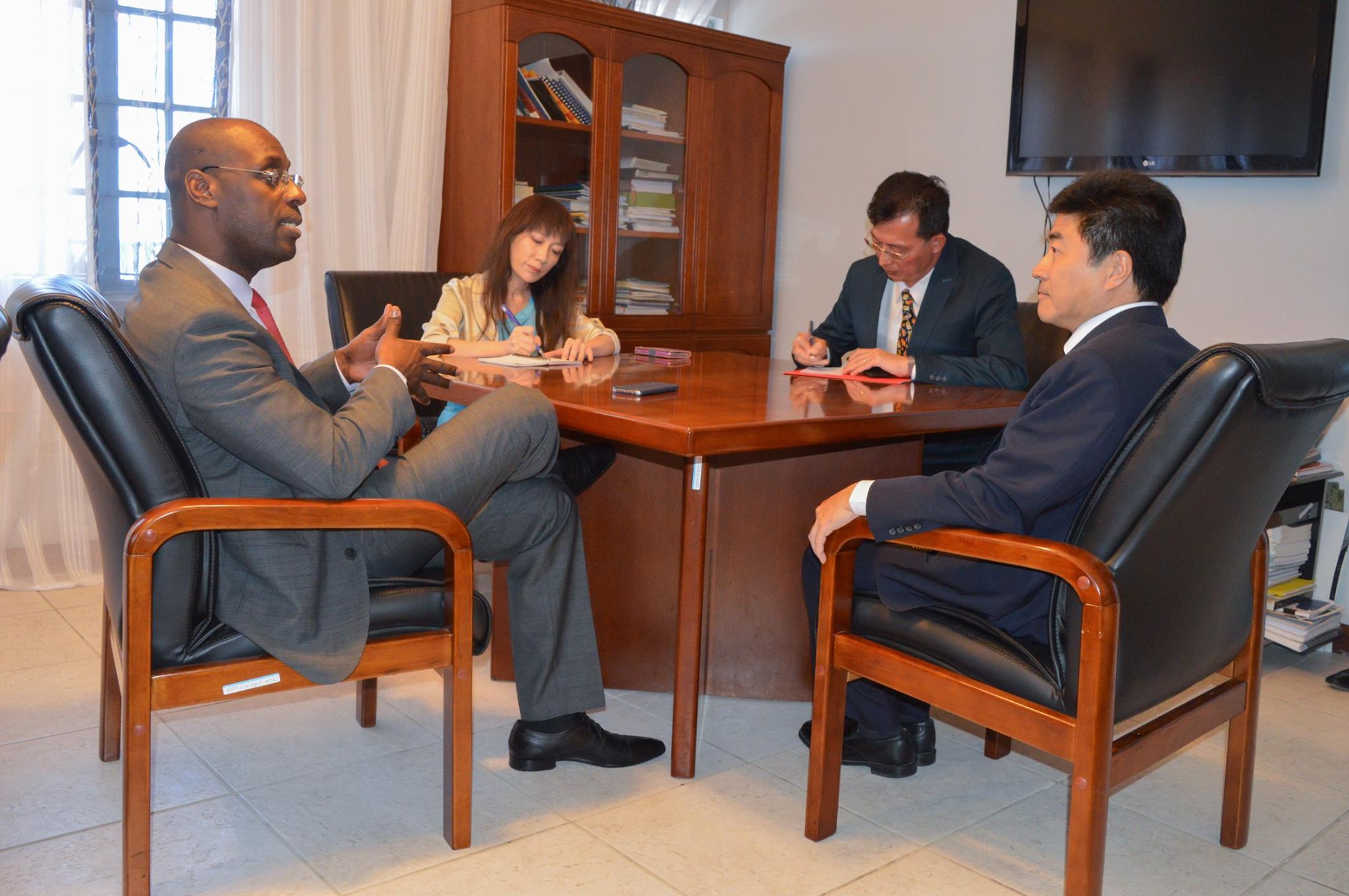 Coopération Haïti/Taiwan : Aviol Fleurant veut changer la donne! - Rezo ...