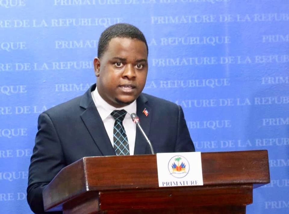 Pascal Adrien, ex chef de cabinet du sénateur Latortue, nouveau porte ...