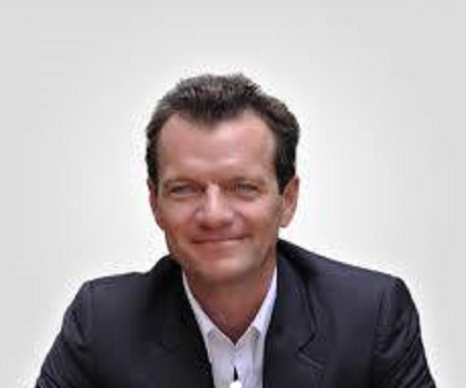 Le PDG de Digicel convoqué au Parquet pour son tweet sur la rareté de ...