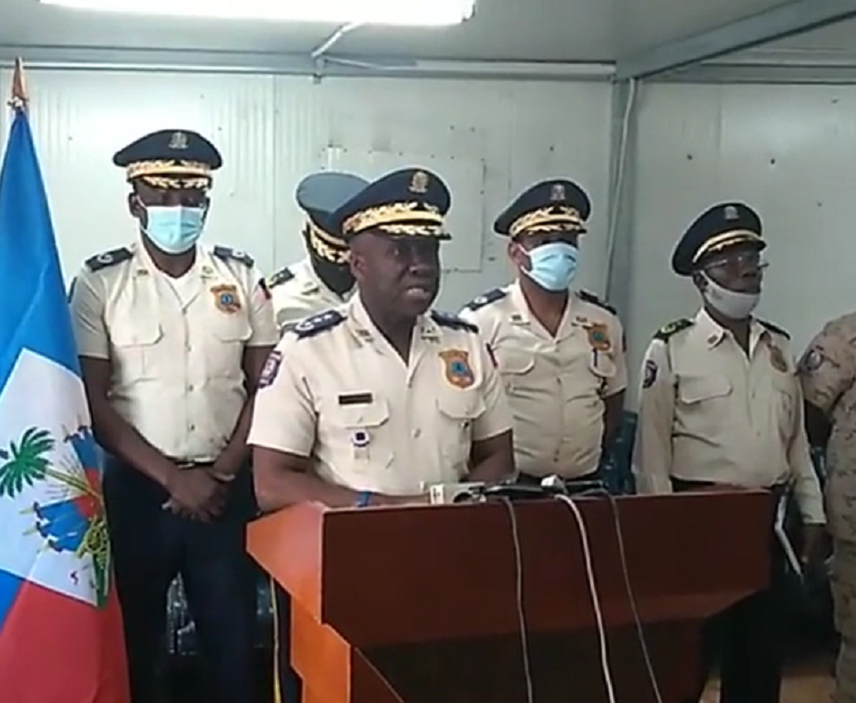 Léon Charles se vante d’avoir pris possession du Village de Dieu, mais ...