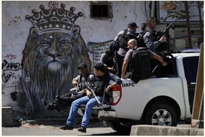 Brésil – Favelas (bidonvilles) de Rio de Janeiro: Plus de vingt morts ...