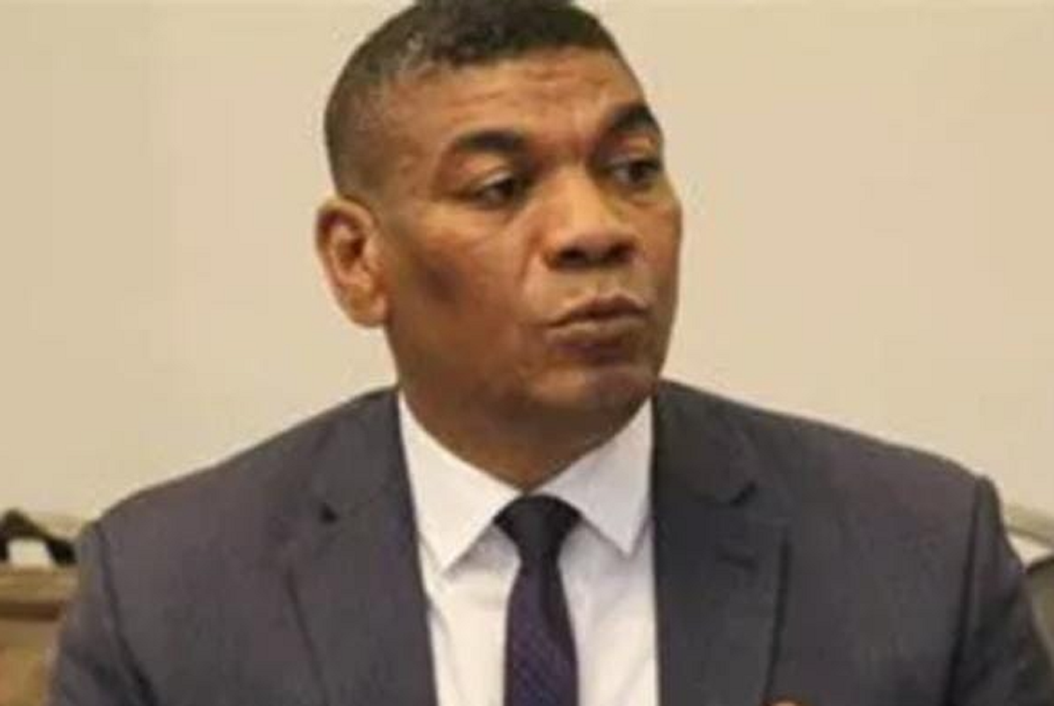 Trafic d’armes à Port-de-Paix : Me Robinson Pierre-Louis, influent ...