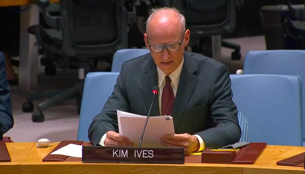 Kim Ives prend la défense de Jimmy Barbecue devant le Conseil de ...