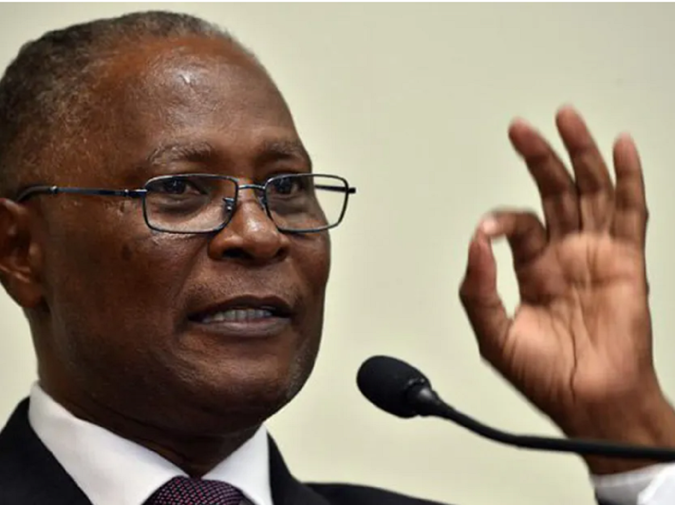 »Caveant consules ! » : Sanctionné par le Canada, l’ex président ...