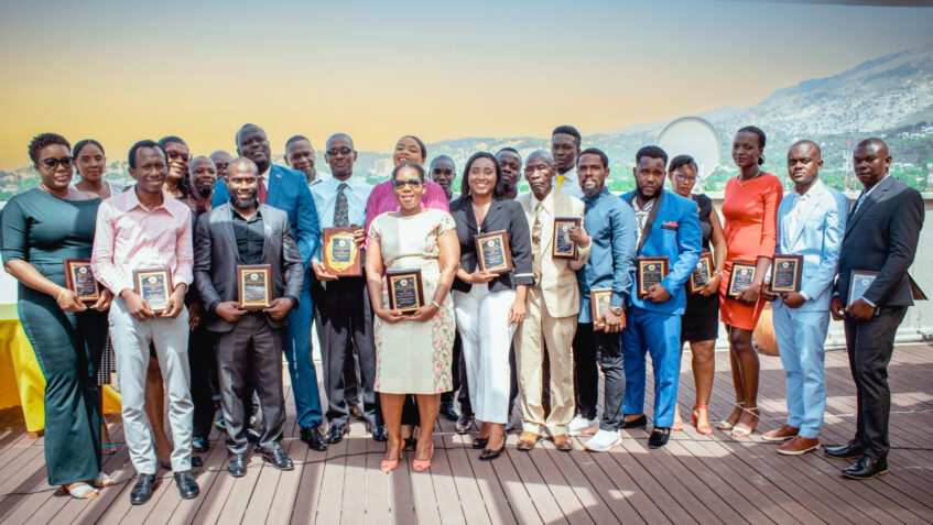 La journée mondiale de la fonction publique célébrée par le Ministère du Commerce et de l ...