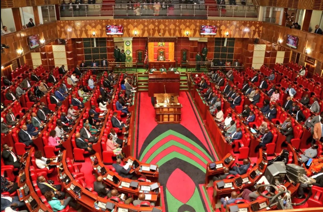 Examen par le Parlement Kenyan du mémorandum pour le déploiement en ...