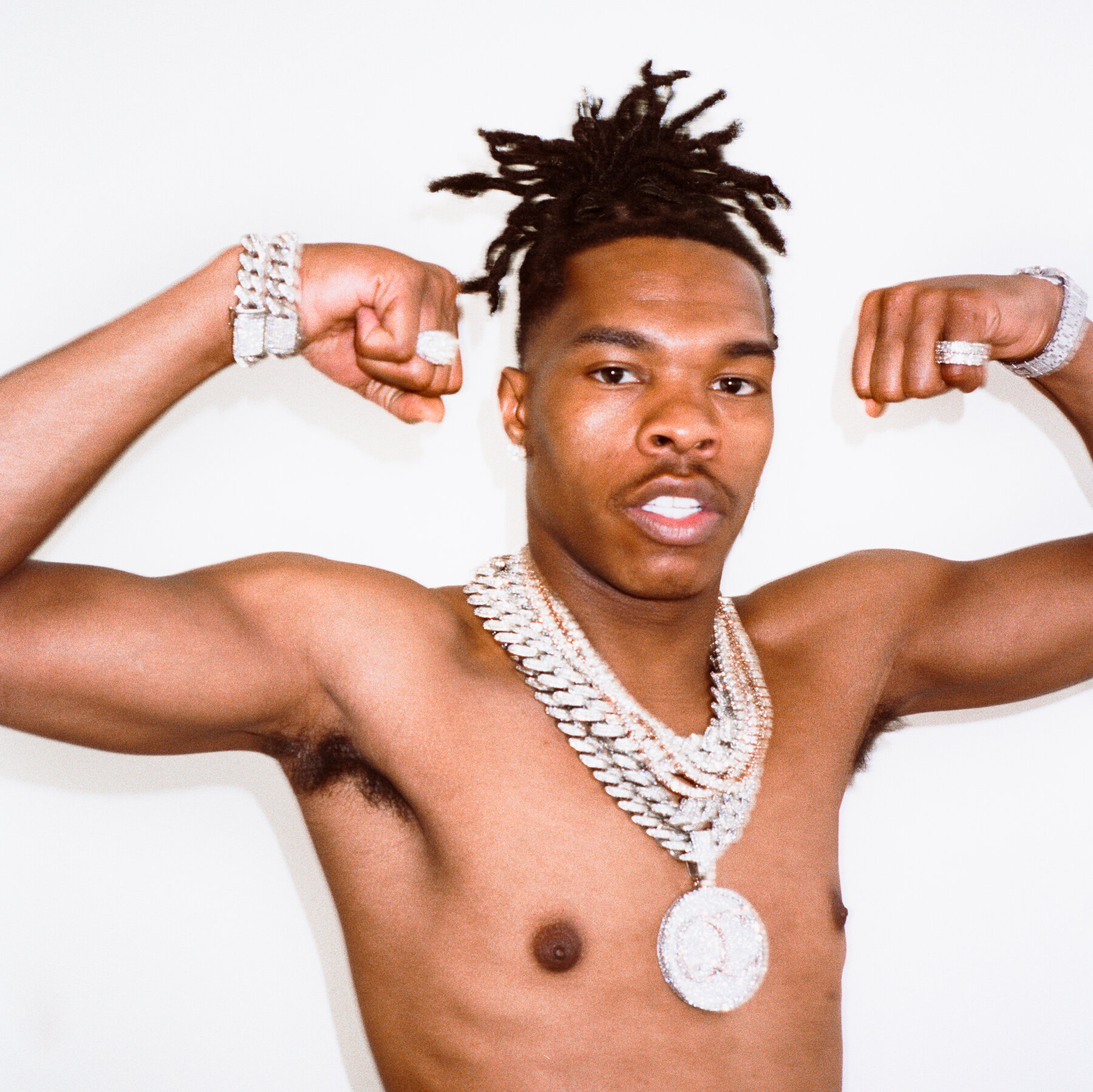Le rappeur Lil Baby décroche un diplôme en administration des affaires ...