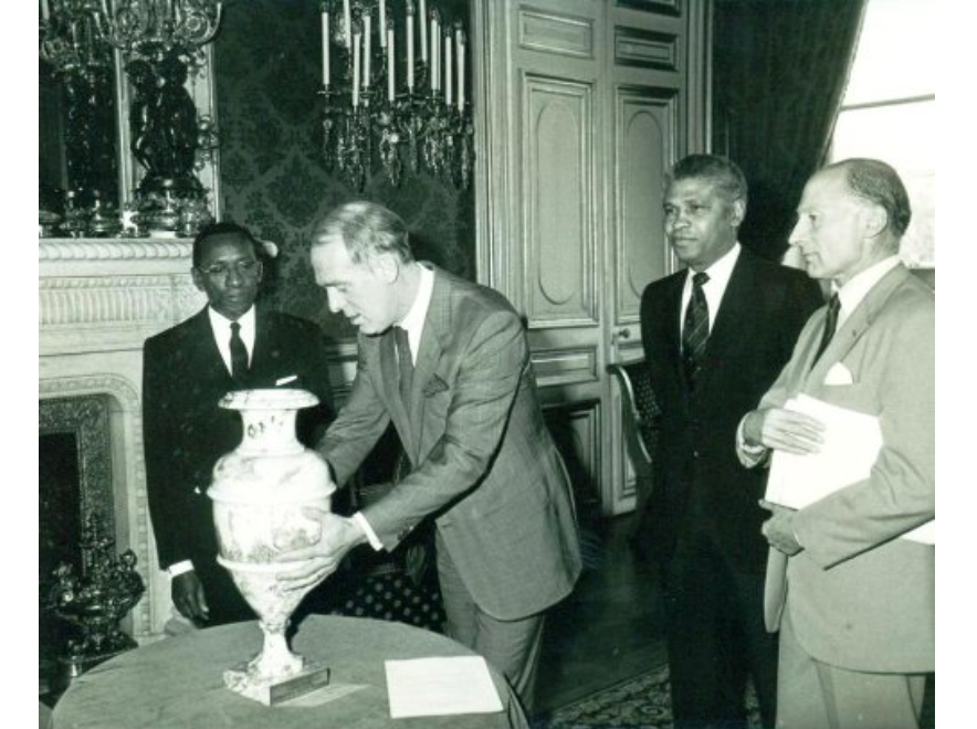 Flash-back, 7 avril 1983 – Jean-Claude Duvalier crée le MUPANAH quelque ...
