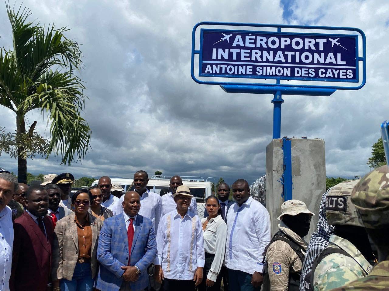 Aéroport Antoine-Simon : entre ambitions régionales et retards ...